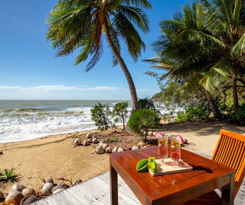 Oceans Edge Beach House | Oak Beach - Luxury Holidays